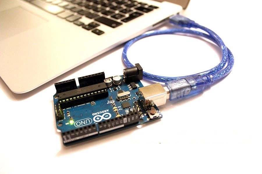 Cómo conectar tu Arduino Uno: Guía completa de pines Cómo conectar tu Arduino Uno: Guía completa de pines